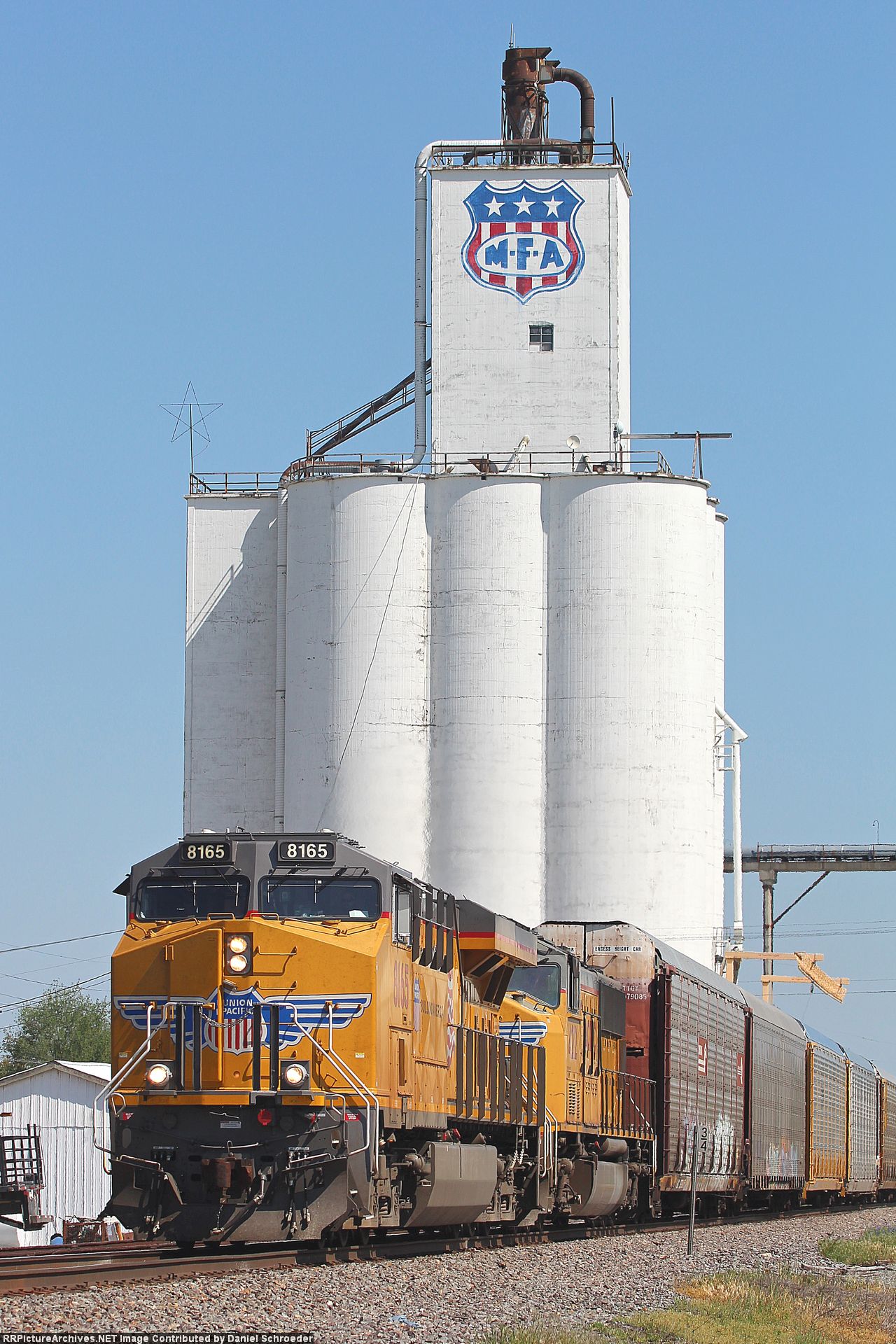 UP 8165 South, KSEMN